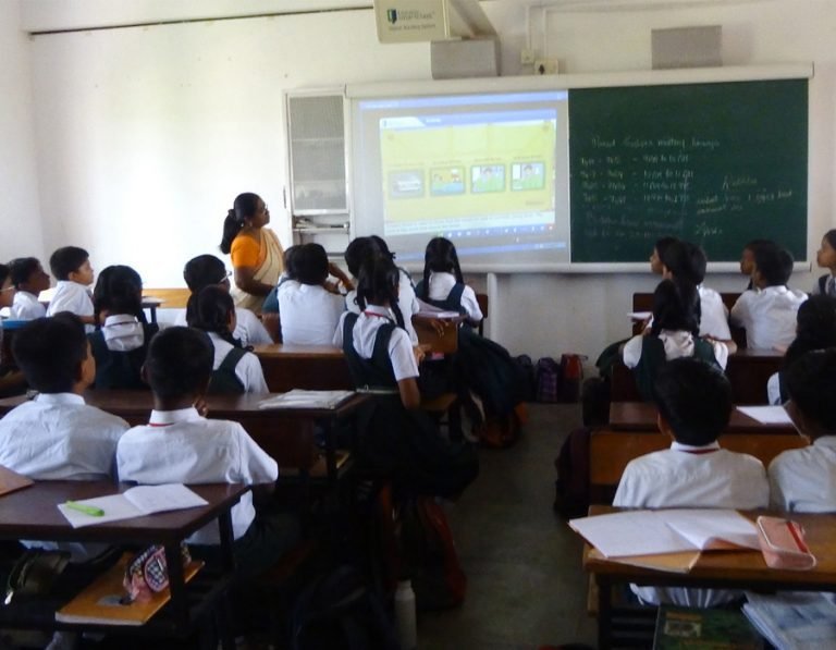 Class Rooms - Montfort School Trichy